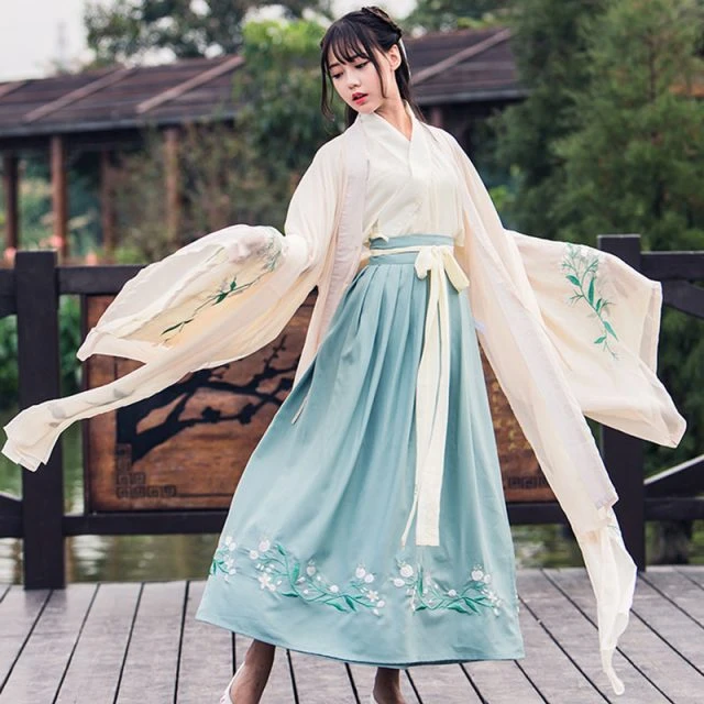 Amomum Time Floral Daxiushan Hanfu Dress - Newhanfu 2024