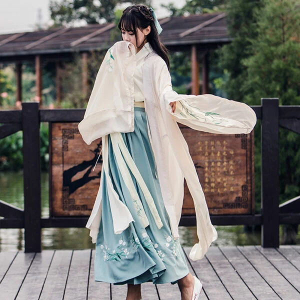 Amomum Time Floral Daxiushan Hanfu Dress - Newhanfu 2024