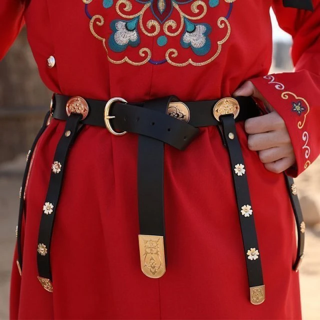 Spring Tang Dynasty Round Collar Robe for Wuxia Style - Newhanfu