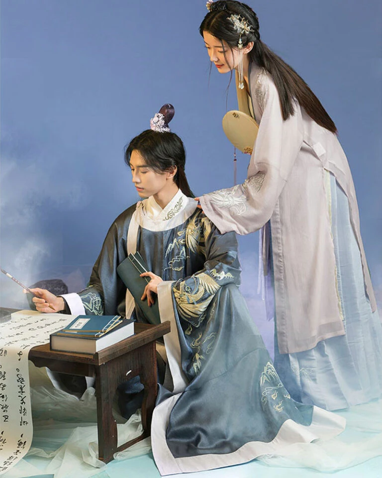 Young Bookman Navy Blue Male Hanfu Robe - Newhanfu