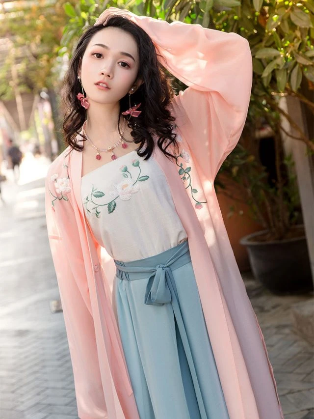 Modern Girl Hanfu Dress - Newhanfu