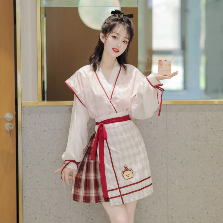 Simple Hanfu: Basic, Plain & Retro Clothes for Everyday
