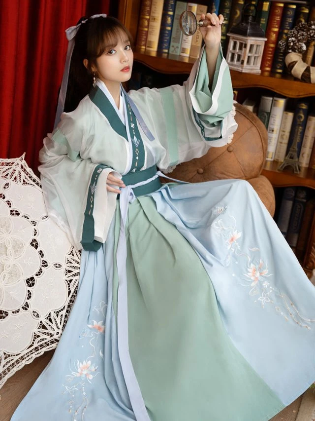 Ling Long Hanfu Dress - Newhanfu