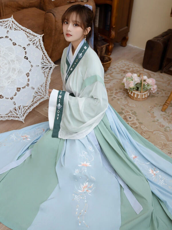 Ling Long Hanfu Dress - Newhanfu