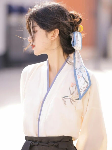 Ling Long Modern Style White Hanfu Dress - Newhanfu