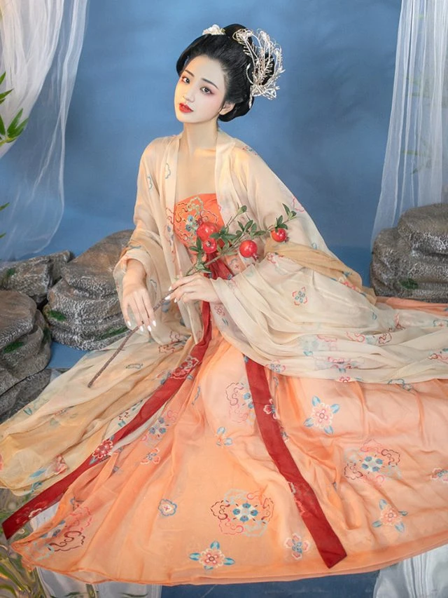 Princess Yang Hanfu Dress - Newhanfu