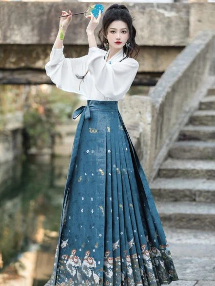Women's Spring Ming Dynasty Hanfu Modern Fashion Set - Newhanfu