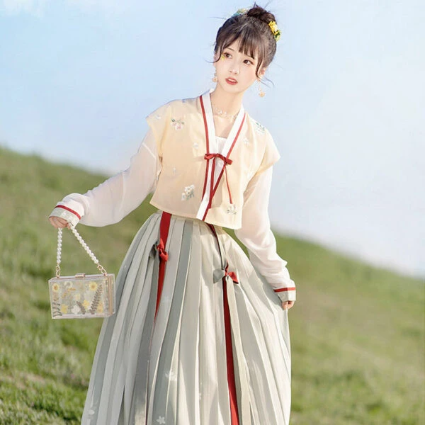 Spring Hanfu Dresses for Chinese New Year - Newhanfu