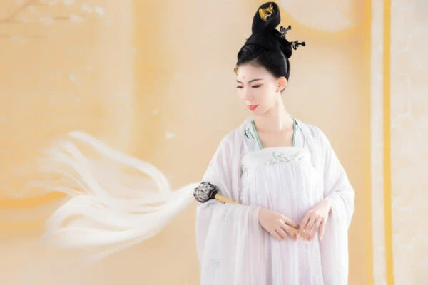 Top 5 Women’s White Hanfu Dresses For You - Newhanfu