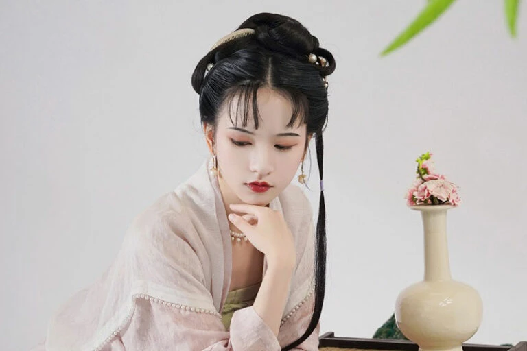 10 Best Hanfu Fabric & Material You Should Know - Newhanfu 2025