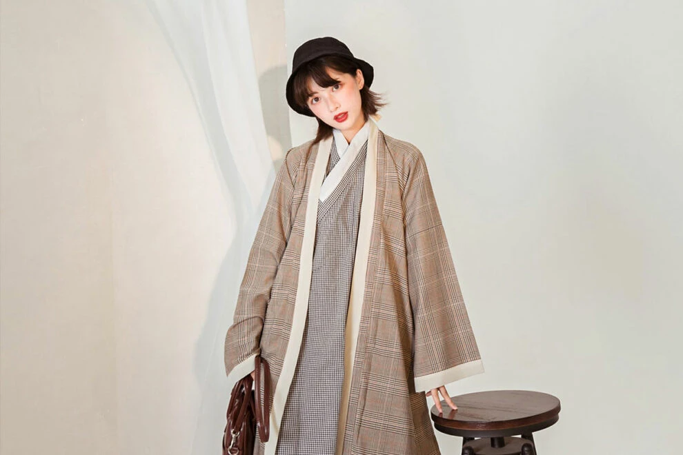 Enjoy a Relaxing Day in Comfy Linen Hanfu - Newhanfu