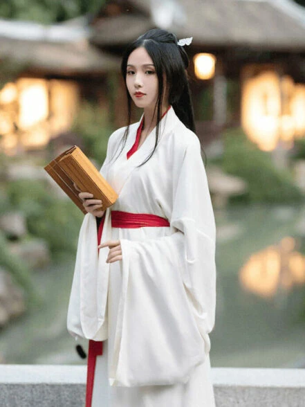 5 Most Popular Women's Hanfu Dress Fabrics - Newhanfu
