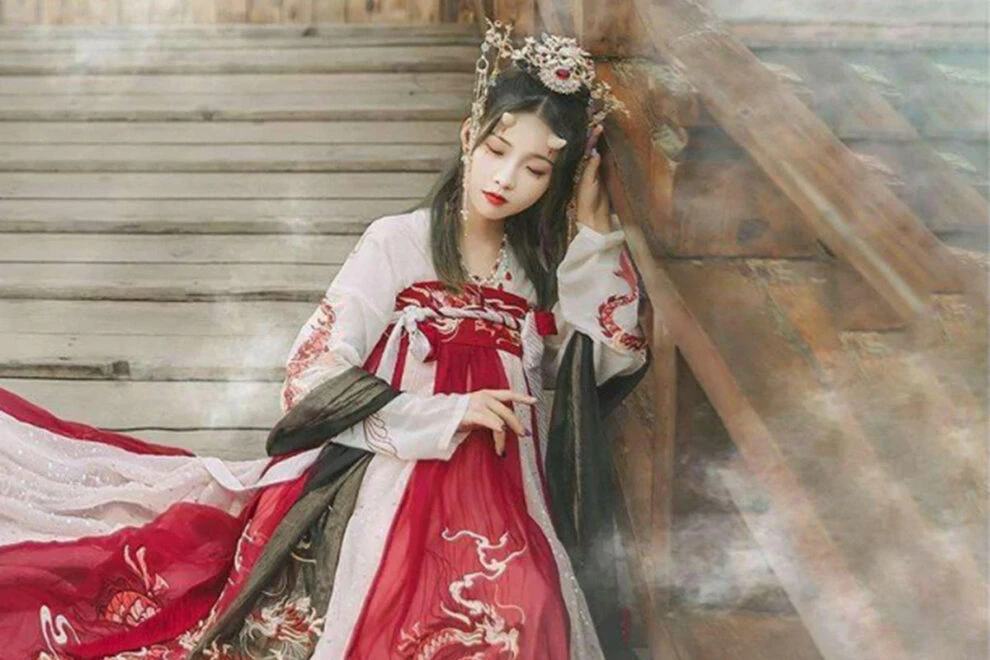 3 Popular Fantasy Animals on China Hanfu - Newhanfu