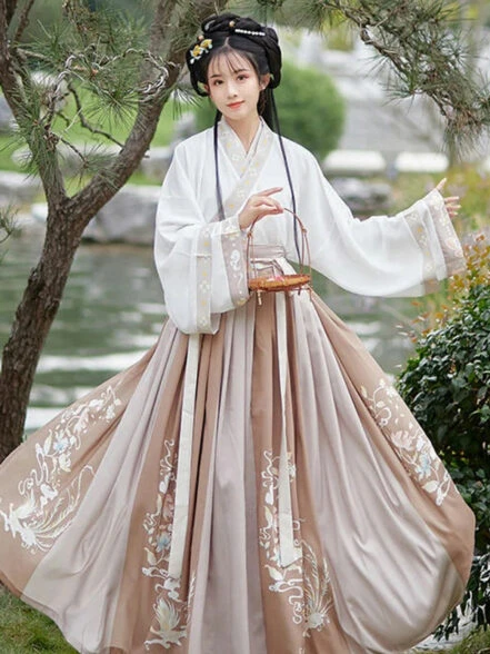 A Simple Guide to Wearing Beige Hanfu - Newhanfu