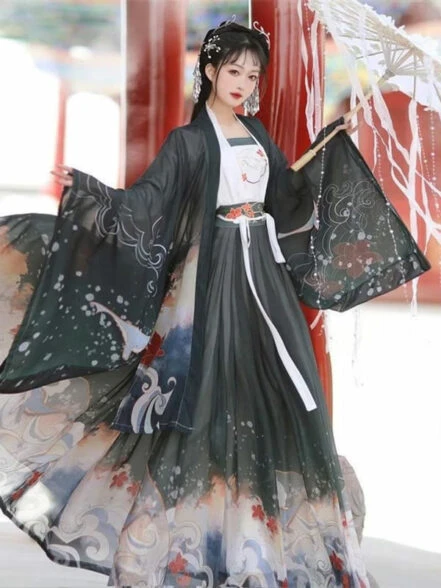 The Beauty of Dark Hanfu, China Fashion Trend - Newhanfu