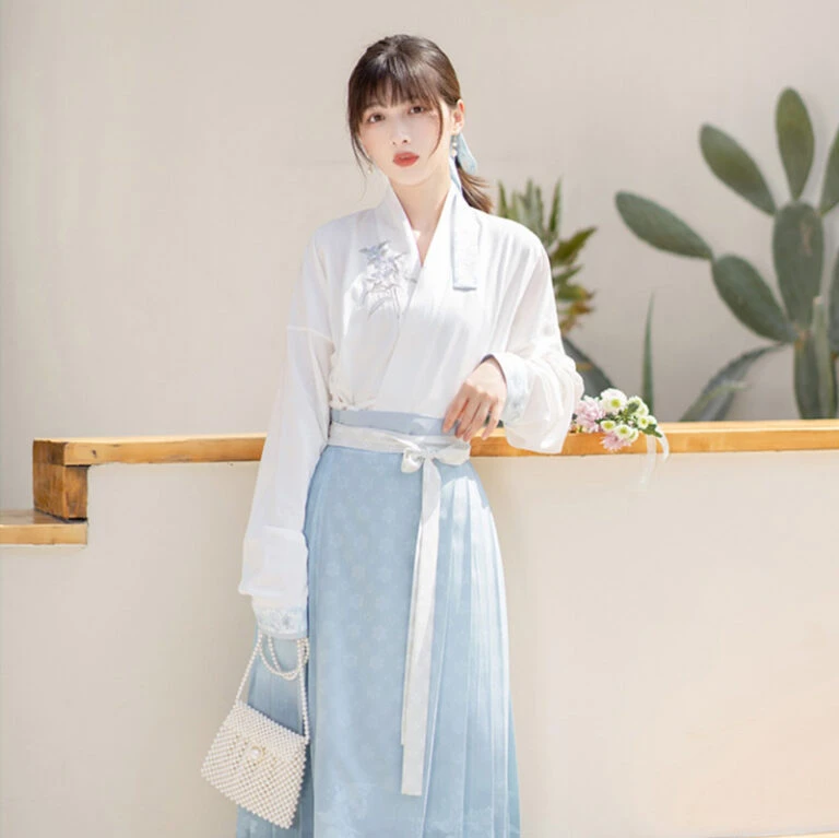 50+ Floral Hanfu Dresses, Shirts for Women - Newhanfu