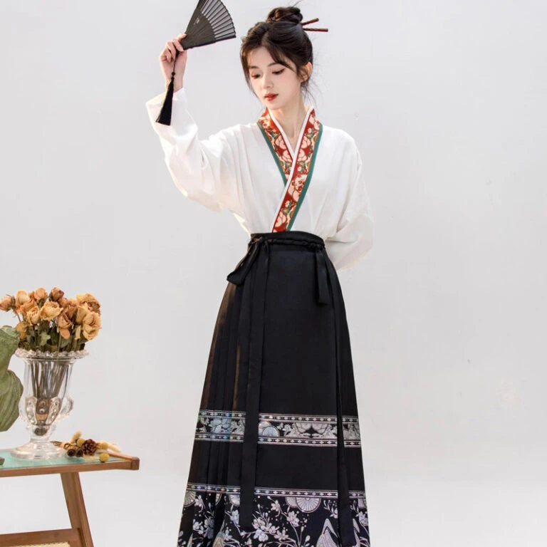 Women Mamian Skirt Ming Dynasty Modified Hanfu for Everyday Wear - Newhanfu