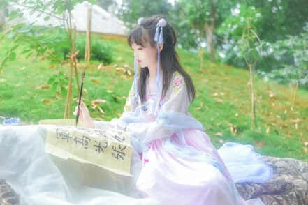 How Popular is Hanfu in China Now? - Newhanfu 2025