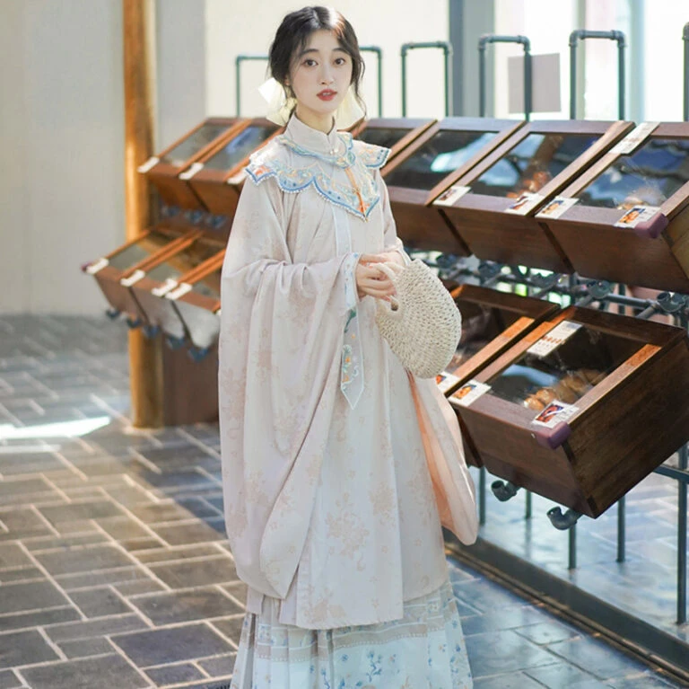 Women's Traditional Ming Dynasty Mamian Dress Blue Daily Hanfu - Newhanfu