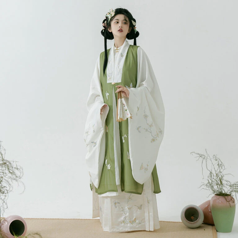 Top 30 Classic Aoqun Hanfu Dress, Ao Coats - Newhanfu 2025
