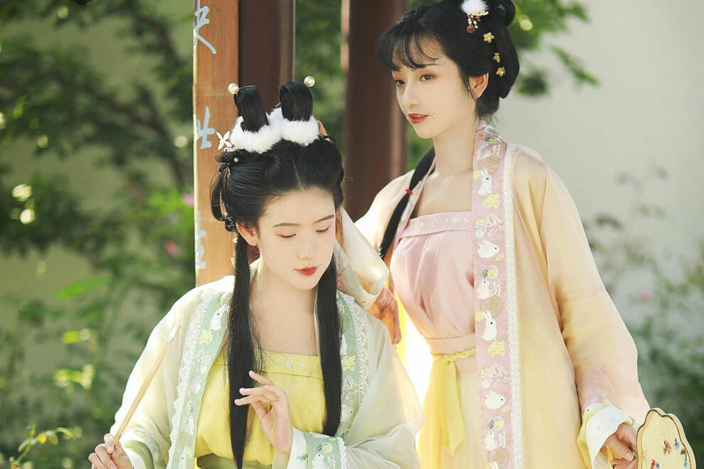 The Hong Kong Young People and Hanfu Movement - Newhanfu