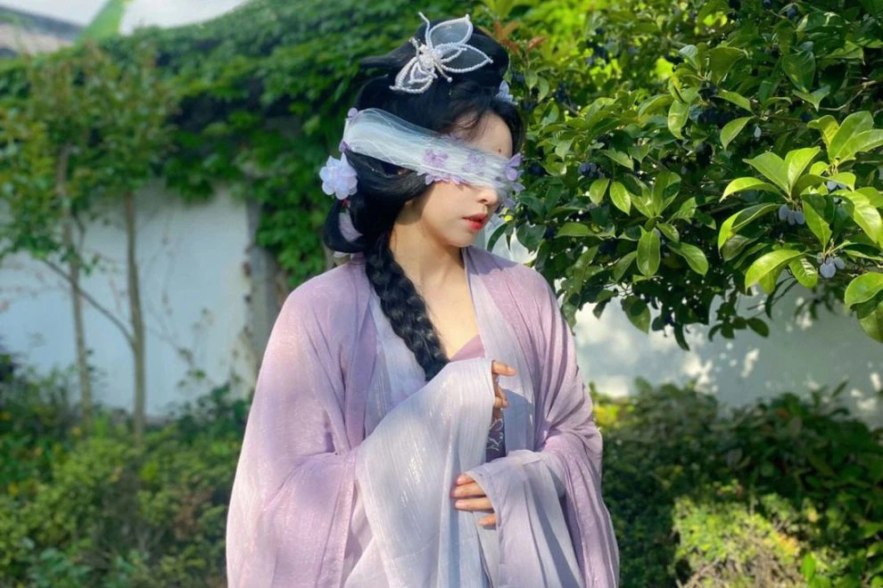 The Royal Elegance of Purple Hanfu Dress - Newhanfu