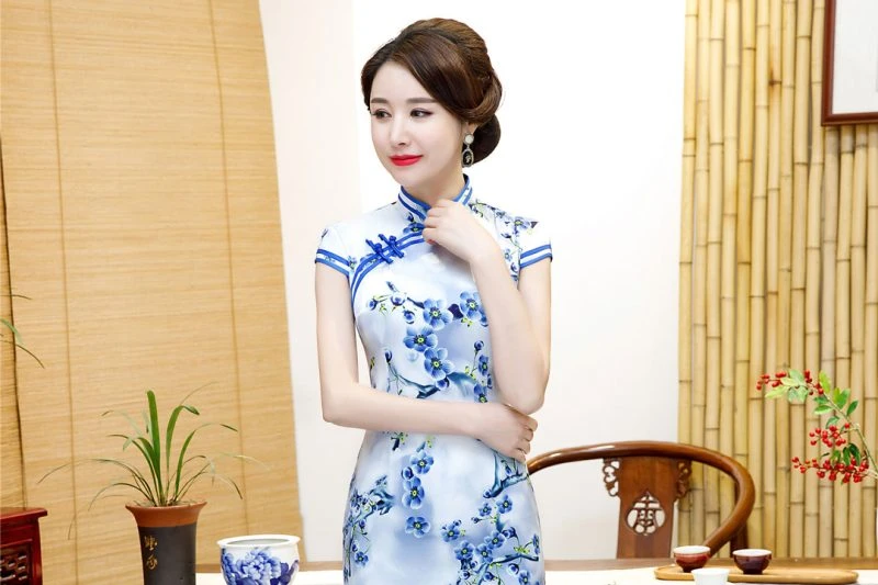 Floral Qipao, the Beauty of Chinese Flower - Newhanfu