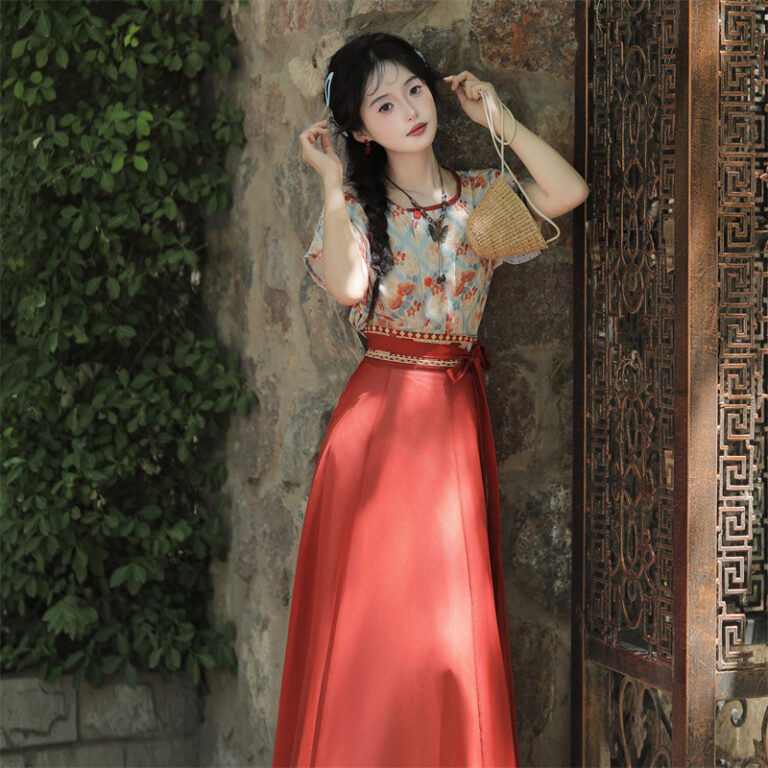 Classic Red Hanfu Chinese Dress for Women - Newhanfu